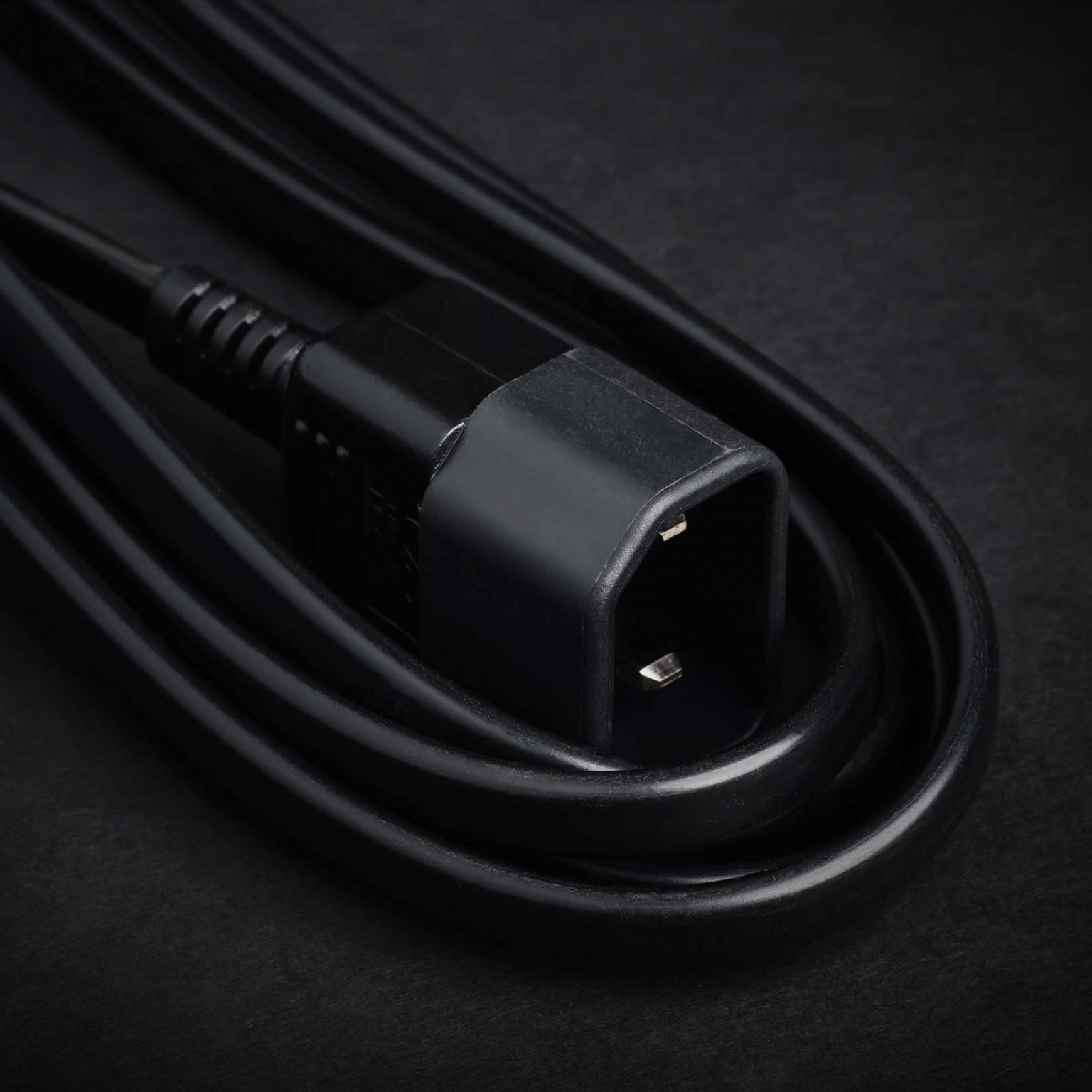 Data Center Power Cables | For Servers, PDUs, Racks | Enconnex