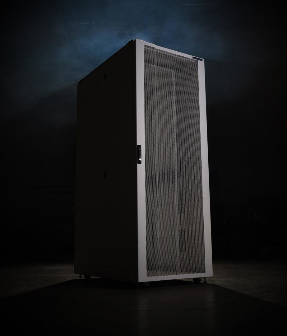Enconnex InfiniRack | Configured-to-Order Data Center Cabinet